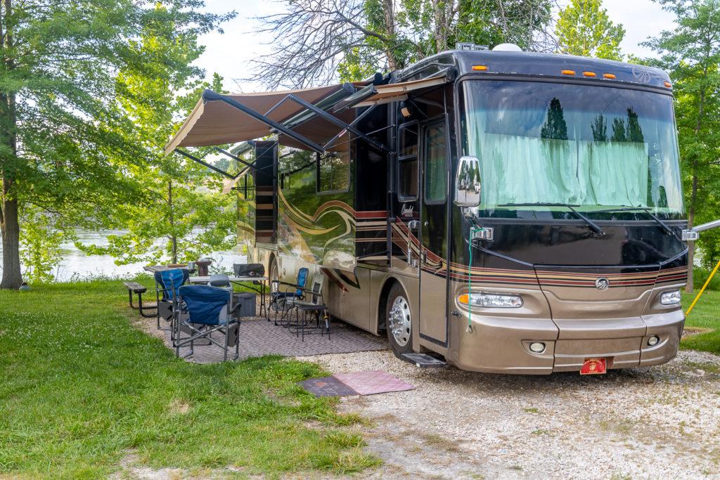 Ways To Stay - Ozarks Landing RV Resort